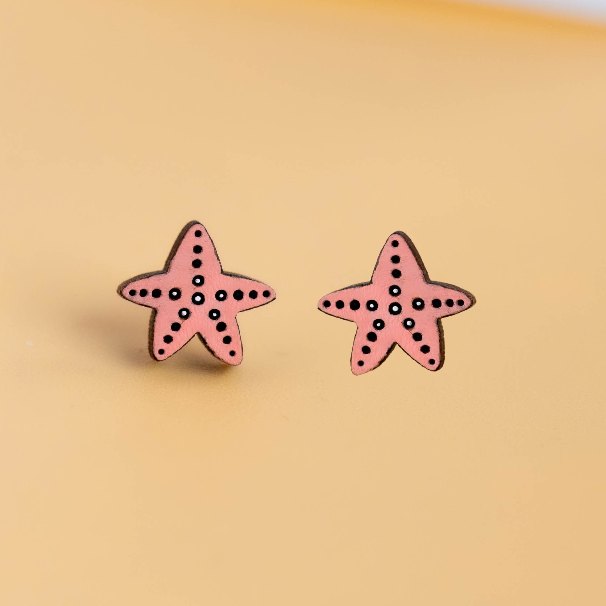 Hand-painted Starfish Wooden Earrings - PES13109 – Robin Valley ...