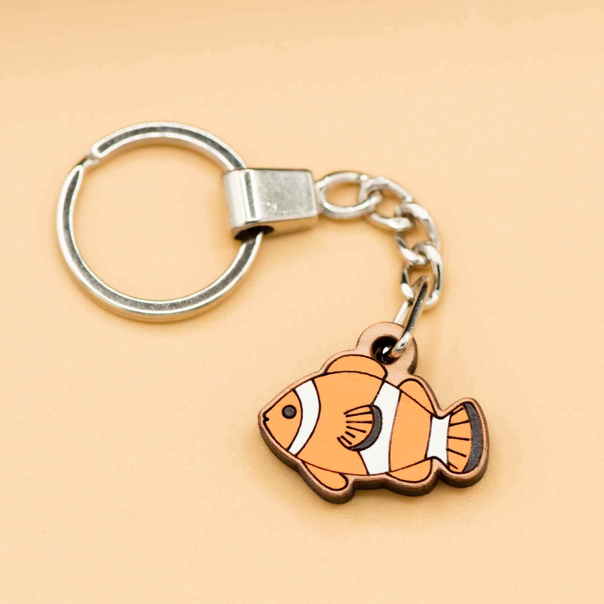 Hand-painted Clownfish Wooden Keyring - KS23063 – Robin Valley Official ...