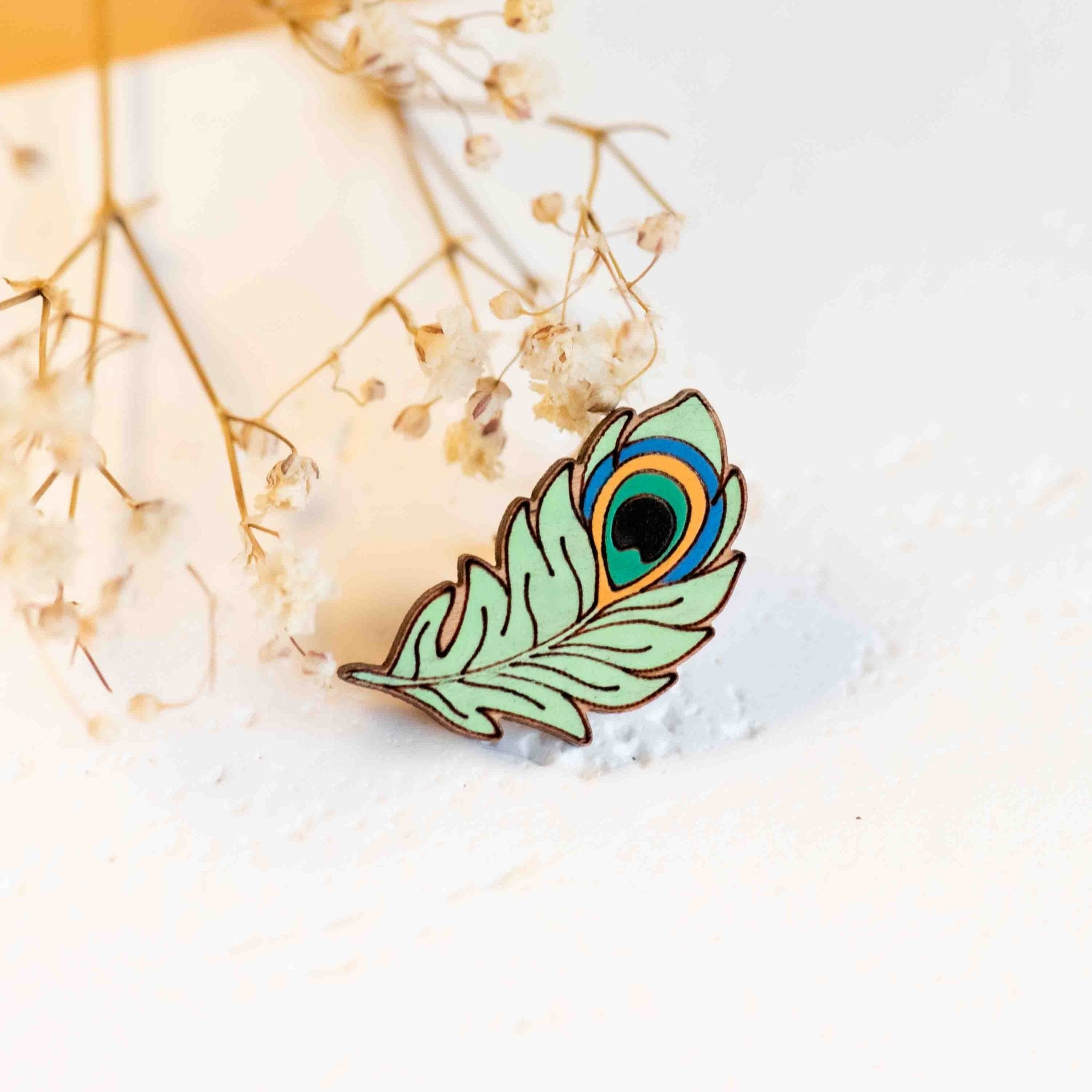 Hand-painted Peacock Feather Wooden Pin Badge - PT45174 – Robin Valley ...